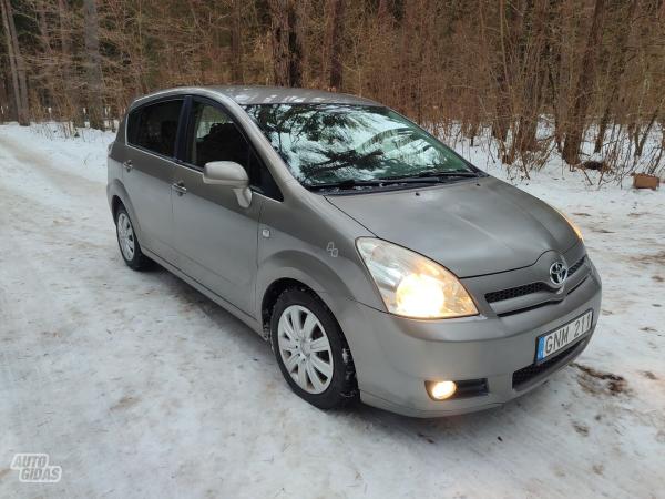 Toyota Corolla Verso 2005 Ukmergė, ar dzinēja tilpumu 2.20 L un nobraukumu 253 tūkst. km par 1350 €, foto 2 vietnē AUTOMOTO.COM.LV