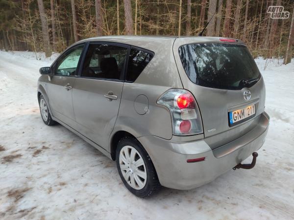 Toyota Corolla Verso 2005 Ukmergė, ar dzinēja tilpumu 2.20 L un nobraukumu 253 tūkst. km par 1350 €, foto 4 vietnē AUTOMOTO.COM.LV
