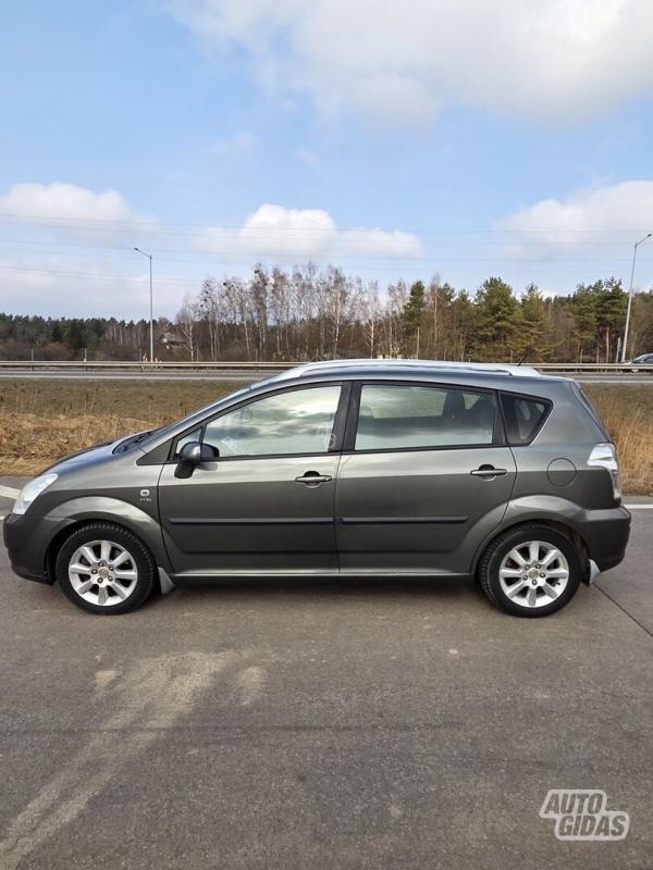Toyota Corolla Verso 2005 Kauņa, ar dzinēja tilpumu 1.80 L un nobraukumu 199 tūkst. km par 3800 €, foto 4 vietnē AUTOMOTO.COM.LV