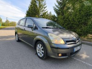 Toyota Corolla Verso 2005 in Jonava, with an engine capacity of 2.20 L and mileage of 228 thousand km for 1500 €, photo 16 on AUTOMOTO.COM.LV
