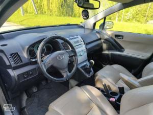 Toyota Corolla Verso 2005 in Jonava, with an engine capacity of 2.20 L and mileage of 228 thousand km for 1500 €, photo 18 on AUTOMOTO.COM.LV