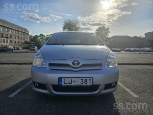 Toyota Corolla Verso 2005 in Jelgava, with an engine capacity of 2.00 L and mileage of 410 thousand km for 2000 €, photo 3 on AUTOMOTO.COM.LV