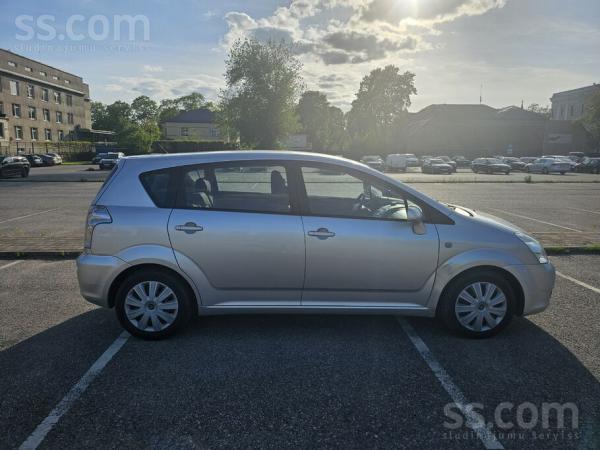 Toyota Corolla Verso 2005 Jelgava, ar dzinēja tilpumu 2.00 L un nobraukumu 410 tūkst. km par 2000 €, foto 8 vietnē AUTOMOTO.COM.LV