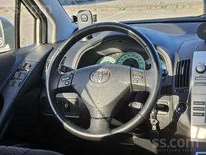 Toyota Corolla Verso 2005 in Jelgava, with an engine capacity of 2.00 L and mileage of 410 thousand km for 2000 €, photo 18 on AUTOMOTO.COM.LV