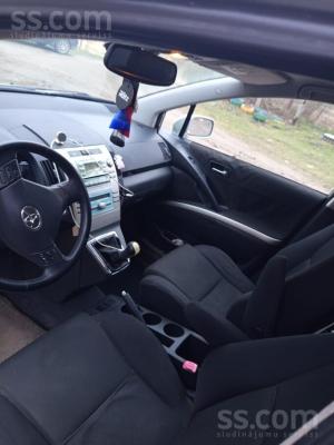 Toyota Corolla Verso 2005 in Kuldiga, with an engine capacity of 2.00 L and mileage of 393 thousand km for 1600 €, photo 3 on AUTOMOTO.COM.LV