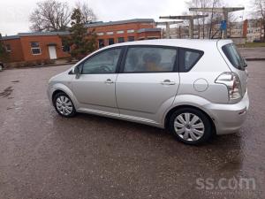 Toyota Corolla Verso 2005 in Kuldiga, with an engine capacity of 2.00 L and mileage of 393 thousand km for 1600 €, photo 5 on AUTOMOTO.COM.LV