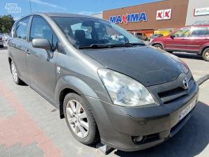 Toyota Corolla Verso 2005 Viļņa, ar dzinēja tilpumu 2.20 L un nobraukumu 300 tūkst. km par 850 €, foto 5 vietnē AUTOMOTO.COM.LV