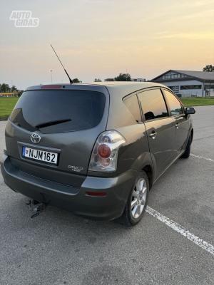 Toyota Corolla Verso 2005 Radviliškis, ar dzinēja tilpumu 2.00 L un nobraukumu 380 tūkst. km par 1550 €, foto 3 vietnē AUTOMOTO.COM.LV