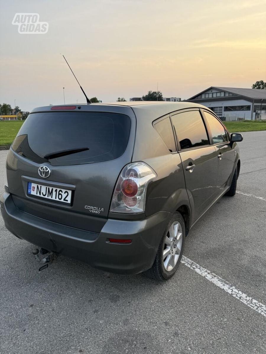Toyota Corolla Verso 2005 Radviliškis, ar dzinēja tilpumu 2.00 L un nobraukumu 380 tūkst. km par 1550 €, foto 3 vietnē AUTOMOTO.COM.LV