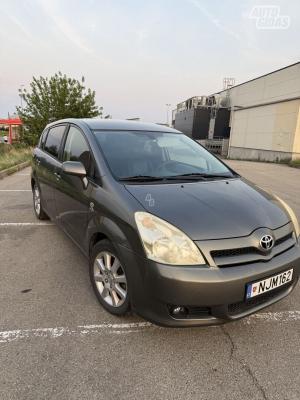 Toyota Corolla Verso 2005 Radviliškis, ar dzinēja tilpumu 2.00 L un nobraukumu 380 tūkst. km par 1550 €, foto 4 vietnē AUTOMOTO.COM.LV
