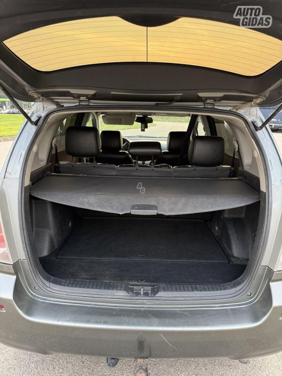 Toyota Corolla Verso 2005 Radviliškis, ar dzinēja tilpumu 2.00 L un nobraukumu 380 tūkst. km par 1550 €, foto 6 vietnē AUTOMOTO.COM.LV
