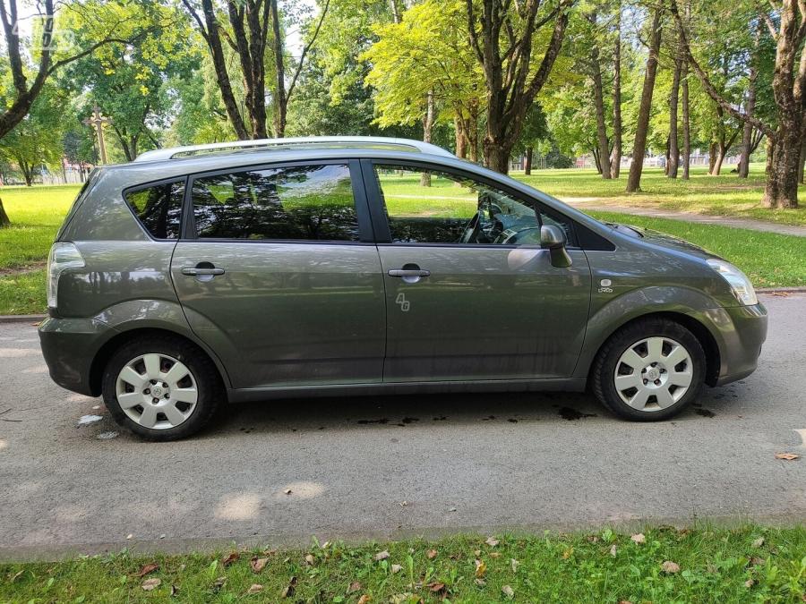 Toyota Corolla Verso 2005 Ukmergė, ar dzinēja tilpumu 2.00 L un nobraukumu 316 tūkst. km par 1500 €, foto 8 vietnē AUTOMOTO.COM.LV