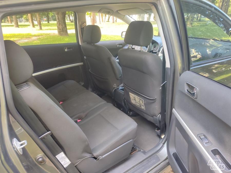 Toyota Corolla Verso 2005 Ukmergė, ar dzinēja tilpumu 2.00 L un nobraukumu 316 tūkst. km par 1500 €, foto 12 vietnē AUTOMOTO.COM.LV