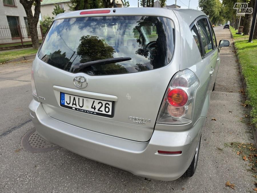 Toyota Corolla Verso 2005 Alīta, ar dzinēja tilpumu 2.00 L un nobraukumu 371 tūkst. km par 1850 €, foto 7 vietnē AUTOMOTO.COM.LV