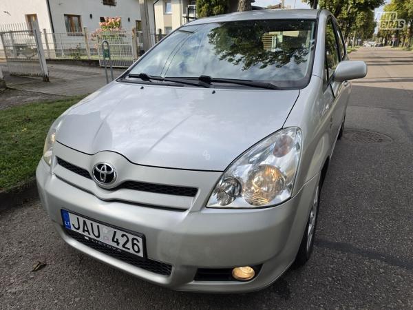 Toyota Corolla Verso 2005 Alīta, ar dzinēja tilpumu 2.00 L un nobraukumu 371 tūkst. km par 1850 €, foto 4 vietnē AUTOMOTO.COM.LV