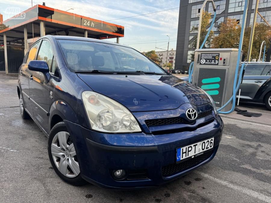 Toyota Corolla Verso 2005 Kauņa, ar dzinēja tilpumu 2.00 L un nobraukumu 300 tūkst. km par 1350 €, foto 8 vietnē AUTOMOTO.COM.LV