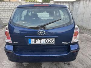 Toyota Corolla Verso 2005 Kauņa, ar dzinēja tilpumu 2.00 L un nobraukumu 300 tūkst. km par 1350 €, foto 9 vietnē AUTOMOTO.COM.LV