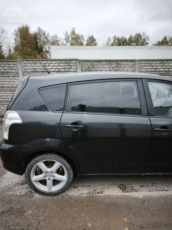 Тойота Королла Версо 2005 в Паневежис, объемом двигателя 2.20 л и пробегом 300 тыс. км за 700 €, фото 10 на AUTOMOTO.COM.LV