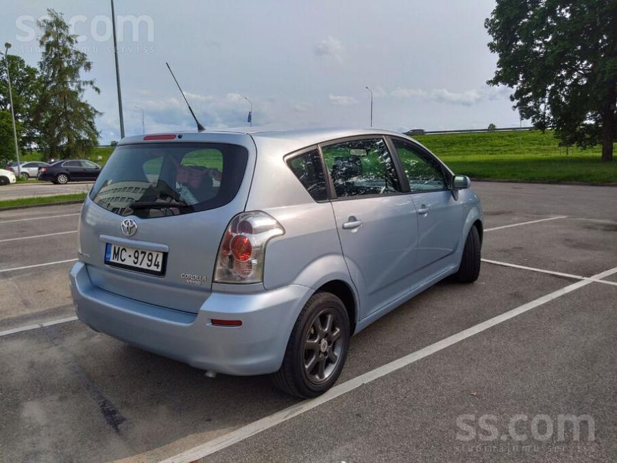 Toyota Corolla Verso 2006 Daugavpils, ar dzinēja tilpumu 1.60 L un nobraukumu 260 tūkst. km par 2750 €, foto 2 vietnē AUTOMOTO.COM.LV