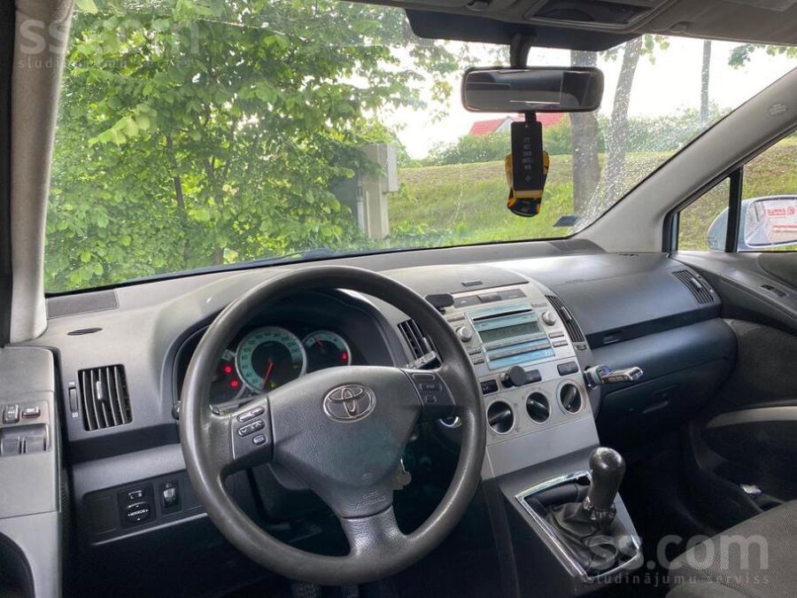 Toyota Corolla Verso 2006 Dobele, ar dzinēja tilpumu 2.20 L un nobraukumu 0 tūkst. km par 1000 €, foto 7 vietnē AUTOMOTO.COM.LV