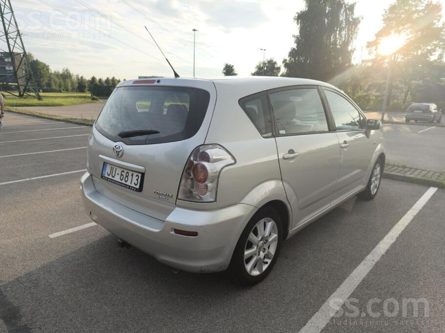 Toyota Corolla Verso 2006 in Riga, with an engine capacity of 1.80 L and mileage of 274 thousand km for 2297 €, photo 3 on AUTOMOTO.COM.LV
