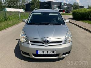 Toyota Corolla Verso 2006 in Riga, with an engine capacity of 1.80 L and mileage of 0 thousand km for 1399 €, photo 8 on AUTOMOTO.COM.LV