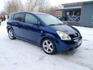 Toyota Corolla Verso 2006 Naujoji Akmenė, ar dzinēja tilpumu 2.20 L un nobraukumu 295 tūkst. km par 750 €, foto 5 vietnē AUTOMOTO.COM.LV