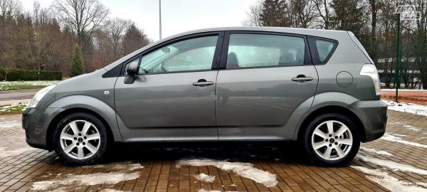 Toyota Corolla Verso 2006 Viļņa, ar dzinēja tilpumu 2.20 L un nobraukumu 218 tūkst. km par 1850 €, foto 3 vietnē AUTOMOTO.COM.LV