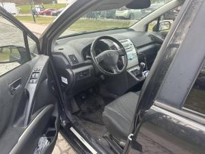 Toyota Corolla Verso 2006 Viļņa, ar dzinēja tilpumu 2.20 L un nobraukumu 242 tūkst. km par 899 €, foto 6 vietnē AUTOMOTO.COM.LV