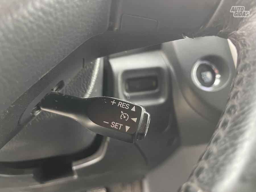 Toyota Corolla Verso 2006 Radviliškis, ar dzinēja tilpumu 2.20 L un nobraukumu 330 tūkst. km par 2500 €, foto 8 vietnē AUTOMOTO.COM.LV