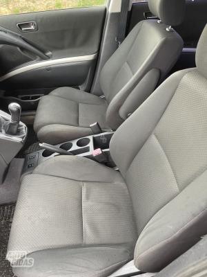 Toyota Corolla Verso 2006 Radviliškis, ar dzinēja tilpumu 2.20 L un nobraukumu 330 tūkst. km par 2500 €, foto 12 vietnē AUTOMOTO.COM.LV