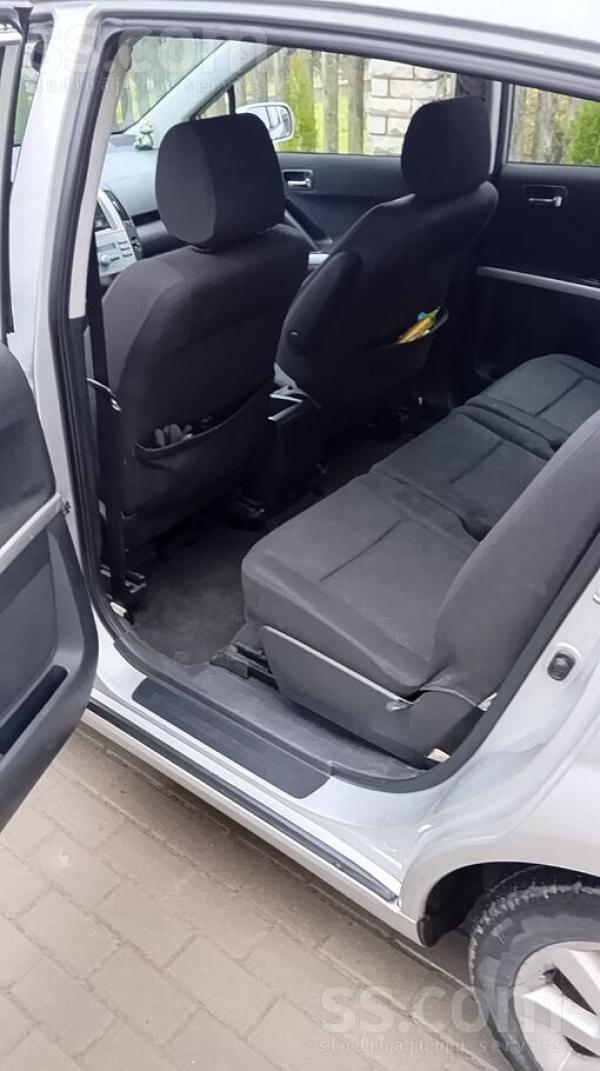 Toyota Corolla Verso 2006 Ludza, ar dzinēja tilpumu 2.20 L un nobraukumu 310 tūkst. km par 2000 €, foto 7 vietnē AUTOMOTO.COM.LV