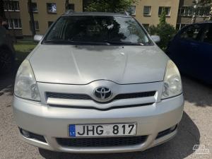 Toyota Corolla Verso 2006 Kauņa, ar dzinēja tilpumu 2.20 L un nobraukumu 310 tūkst. km par 1250 €, foto 5 vietnē AUTOMOTO.COM.LV
