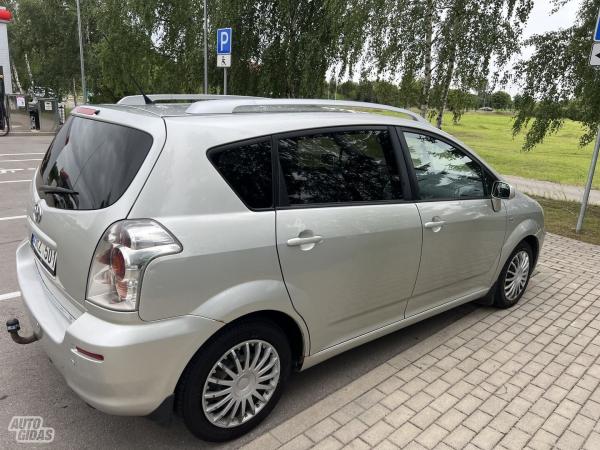 Toyota Corolla Verso 2006 in Siauliai, with an engine capacity of 2.20 L and mileage of 233 thousand km for 1800 €, photo 2 on AUTOMOTO.COM.LV