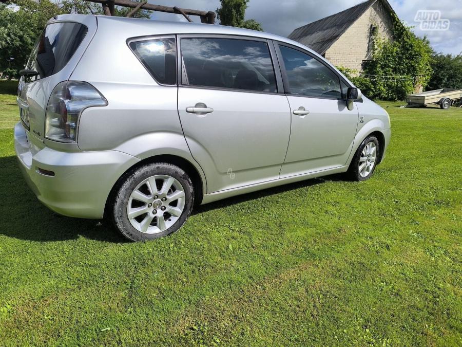 Toyota Corolla Verso 2006 in Utena, with an engine capacity of 2.00 L and mileage of 387 thousand km for 1500 €, photo 7 on AUTOMOTO.COM.LV