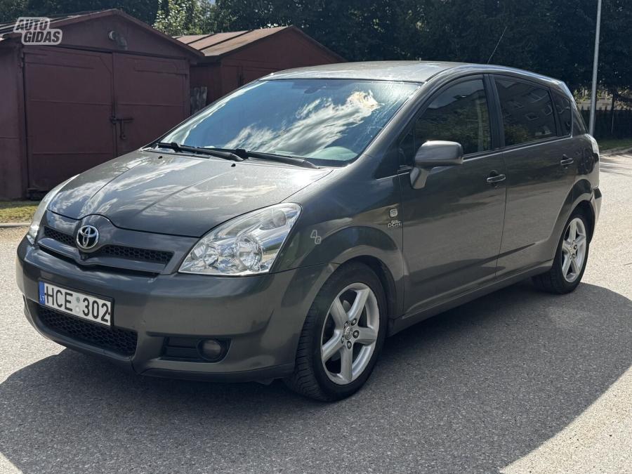 Toyota Corolla Verso 2006 Ukmergė, ar dzinēja tilpumu 2.20 L un nobraukumu 376 tūkst. km par 2150 €, foto 1 vietnē AUTOMOTO.COM.LV