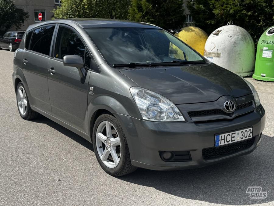 Toyota Corolla Verso 2006 Ukmergė, ar dzinēja tilpumu 2.20 L un nobraukumu 376 tūkst. km par 2150 €, foto 3 vietnē AUTOMOTO.COM.LV