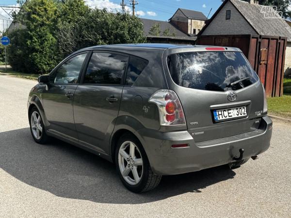 Toyota Corolla Verso 2006 Ukmergė, ar dzinēja tilpumu 2.20 L un nobraukumu 376 tūkst. km par 2150 €, foto 4 vietnē AUTOMOTO.COM.LV