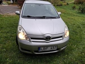 Toyota Corolla Verso 2006 Viļņa, ar dzinēja tilpumu 2.00 L un nobraukumu 360 tūkst. km par 1500 €, foto  vietnē AUTOMOTO.COM.LV