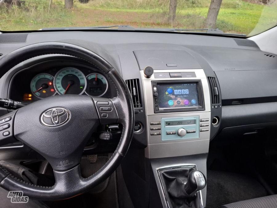 Toyota Corolla Verso 2006 Viļņa, ar dzinēja tilpumu 2.00 L un nobraukumu 360 tūkst. km par 1500 €, foto 6 vietnē AUTOMOTO.COM.LV