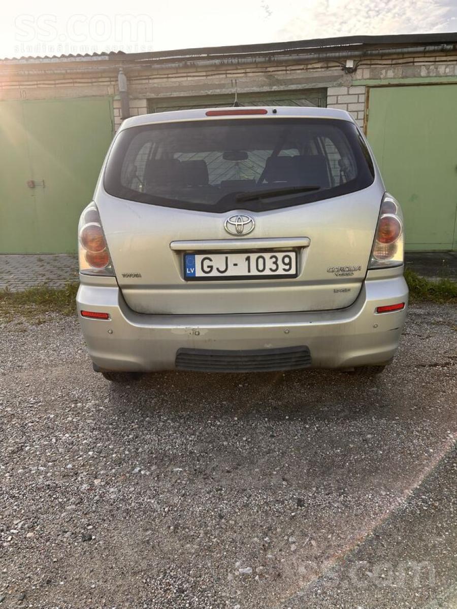 Toyota Corolla Verso 2007 Rīga, ar dzinēja tilpumu 2.20 L un nobraukumu 154 tūkst. km par 1250 €, foto 6 vietnē AUTOMOTO.COM.LV