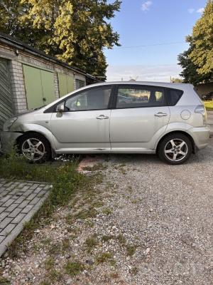 Toyota Corolla Verso 2007 Rīga, ar dzinēja tilpumu 2.20 L un nobraukumu 154 tūkst. km par 1250 €, foto 7 vietnē AUTOMOTO.COM.LV