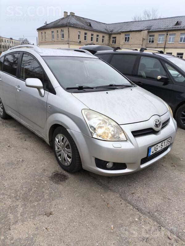 Toyota Corolla Verso 2007 in Daugavpils, with an engine capacity of 2.20 L and mileage of 212 thousand km for 2200 €, photo 6 on AUTOMOTO.COM.LV