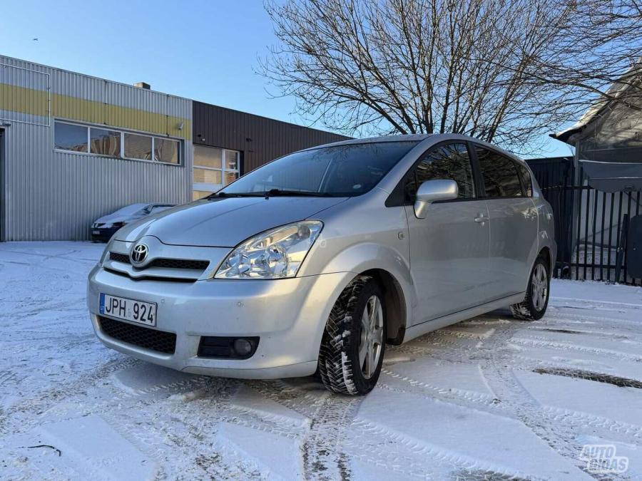 Toyota Corolla Verso 2007 Kauņa, ar dzinēja tilpumu 2.00 L un nobraukumu 385 tūkst. km par 2000 €, foto 3 vietnē AUTOMOTO.COM.LV
