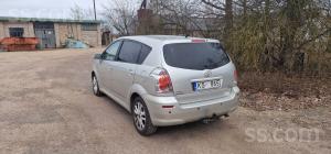Toyota Corolla Verso 2007 in Daugavpils, with an engine capacity of 2.40 L and mileage of 191 thousand km for 1800 €, photo 3 on AUTOMOTO.COM.LV