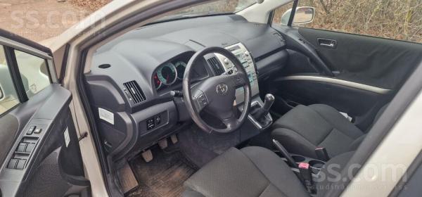 Toyota Corolla Verso 2007 Daugavpils, ar dzinēja tilpumu 2.40 L un nobraukumu 191 tūkst. km par 1800 €, foto 6 vietnē AUTOMOTO.COM.LV