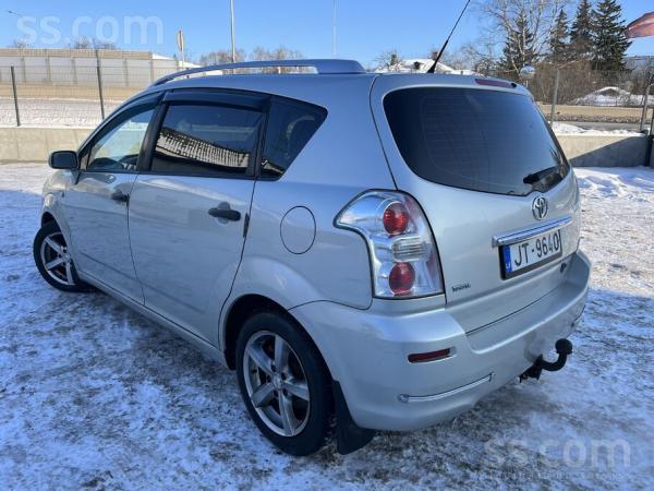 Toyota Corolla Verso 2007 Rīga, ar dzinēja tilpumu 2.20 L un nobraukumu 0 tūkst. km par 1990 €, foto 5 vietnē AUTOMOTO.COM.LV
