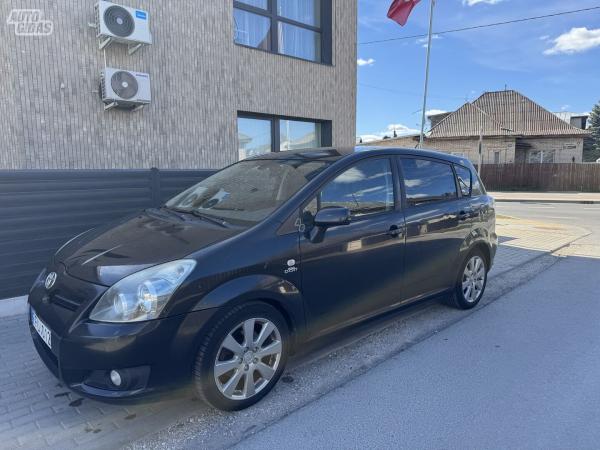 Toyota Corolla Verso 2007 Viļņa, ar dzinēja tilpumu 2.20 L un nobraukumu 220 tūkst. km par 1350 €, foto 10 vietnē AUTOMOTO.COM.LV