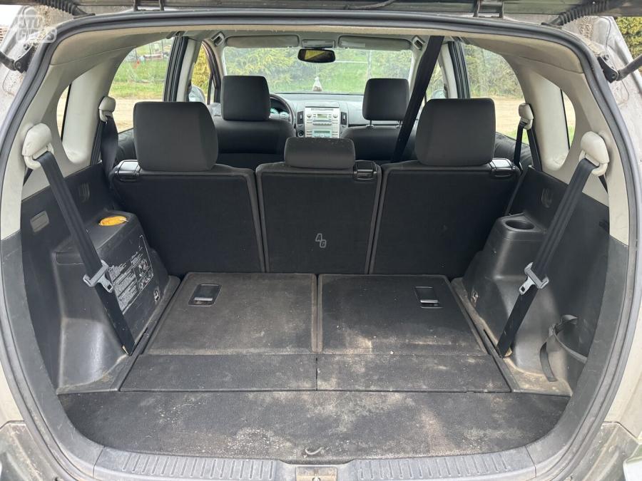 Toyota Corolla Verso 2007 Viļņa, ar dzinēja tilpumu 2.20 L un nobraukumu 251 tūkst. km par 1550 €, foto 14 vietnē AUTOMOTO.COM.LV