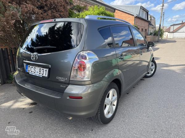 Toyota Corolla Verso 2007 in Kaunas, with an engine capacity of 2.20 L and mileage of 185 thousand km for 1400 €, photo 4 on AUTOMOTO.COM.LV